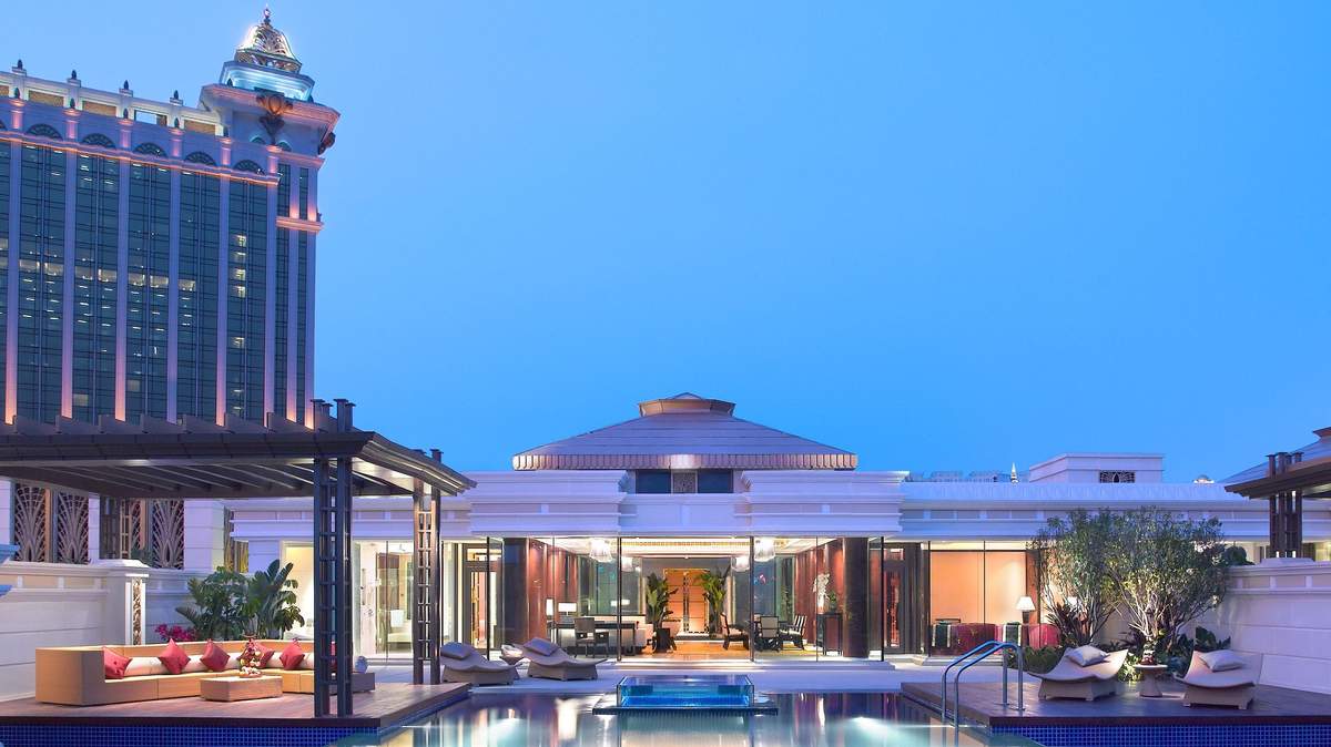 Luxury Hotel With Private Pools | Banyan Tree Macau