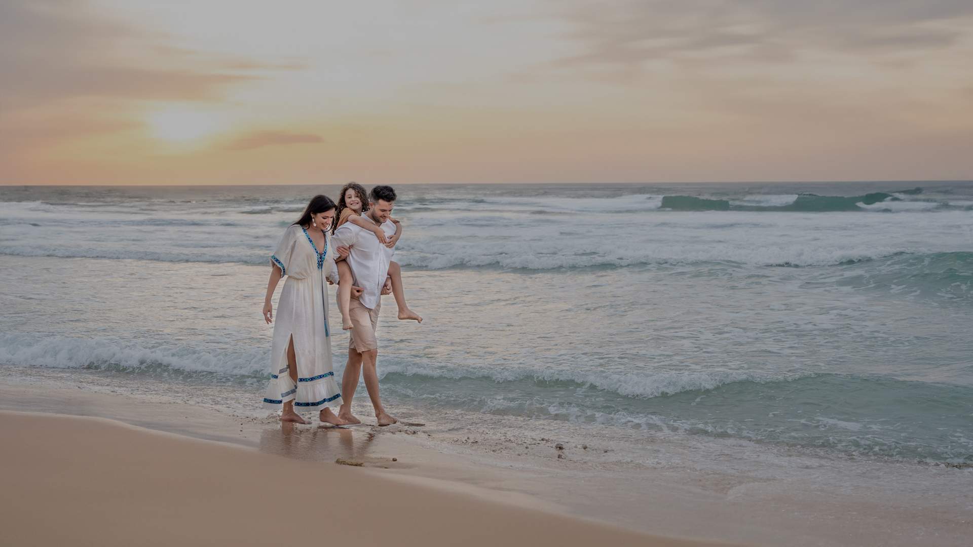 Luxury 5-Star Dubai Beach Resort | Banyan Tree Dubai