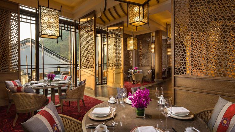 Yangshuo Restaurants & Bars | Dining in Banyan Tree Yangshuo