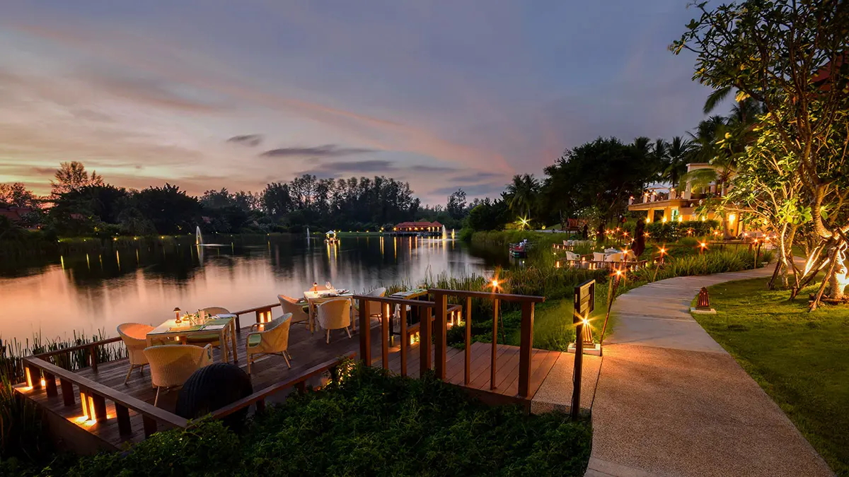Romantic Restaurants & Bars | Phuket - Banyan Tree