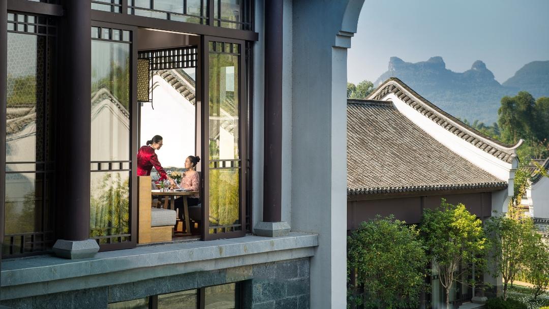 Banyan Tree: Luxury & Sustainable Hotels and Resorts