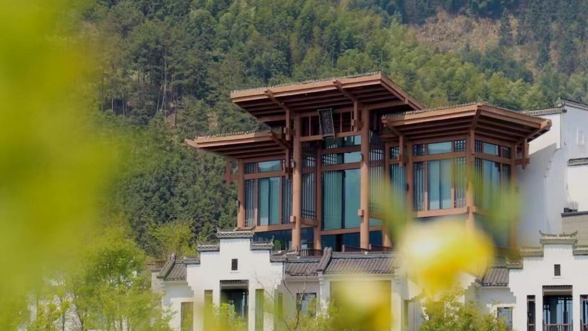 Banyan Tree: Luxury & Sustainable Hotels and Resorts
