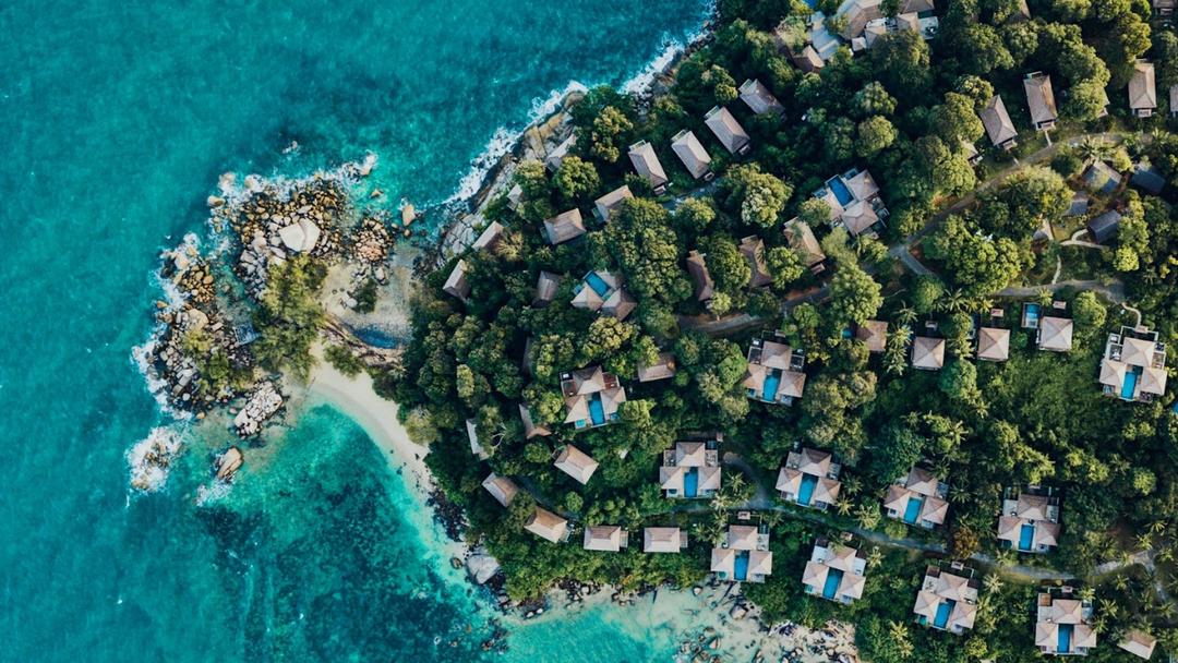 Banyan Tree: Luxury & Sustainable Hotels and Resorts