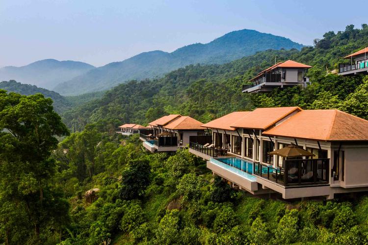 Banyan Tree: Luxury & Sustainable Hotels and Resorts