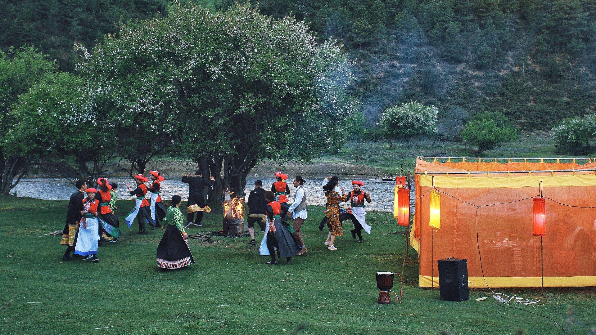 The Celestial Thread | Banyan Tree Hotels and Resorts