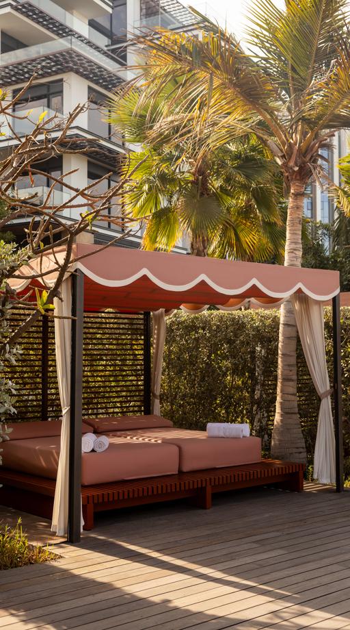 Alizée Pool & Beach | Hotel Day Passes | Banyan Tree Dubai