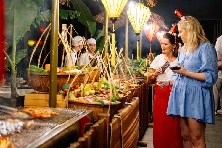 Christmas & New Year Special Offers | Banyan Tree Lang Co