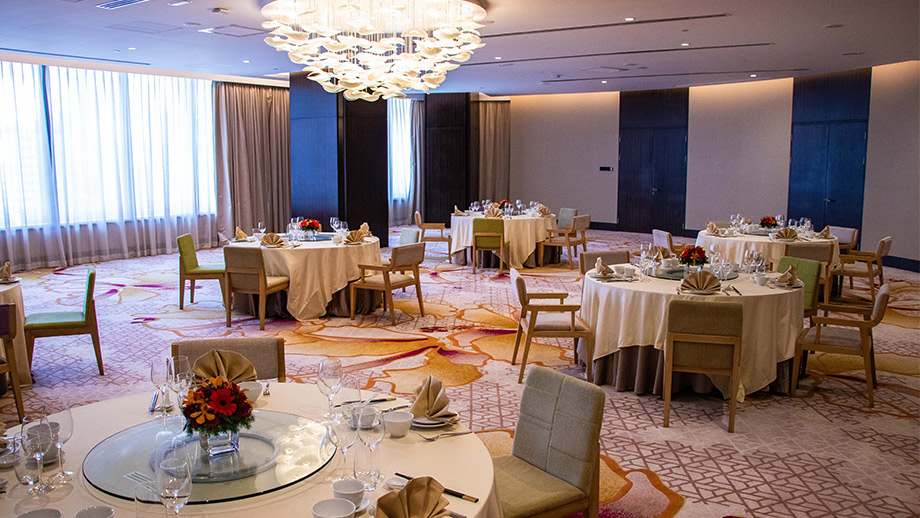 The Crescent Wedding Venue | Banyan Tree Pavilion Hotel