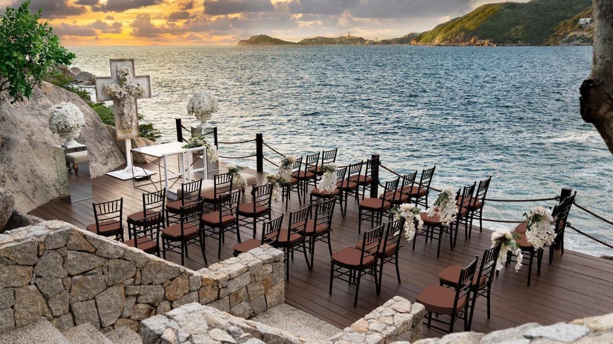 Luxury Weddings & Honeymoons - Banyan Tree Hotels & Resorts