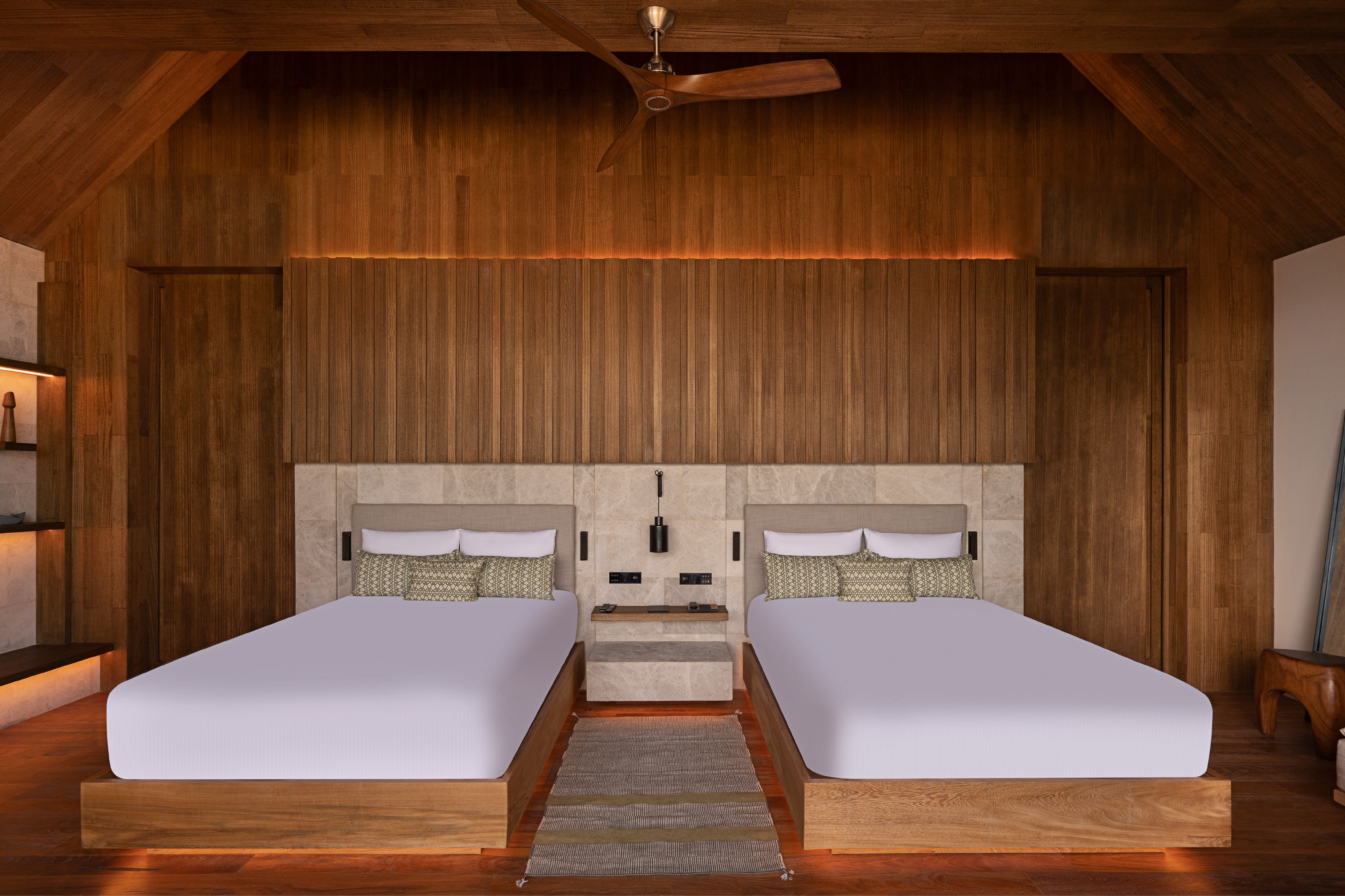 Beachfront Lanai Pool Suite - Queen | Banyan Tree Hotels and Resorts